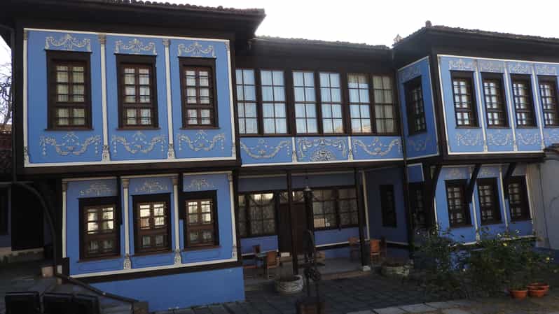 Fra Sofia: Plovdiv, Asens fæstning og Bachkovo-klosteret | GetYourGuide