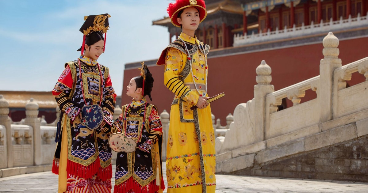 Beijing: Hanfu Experience & Photo Shoot – Family & Couples | GetYourGuide