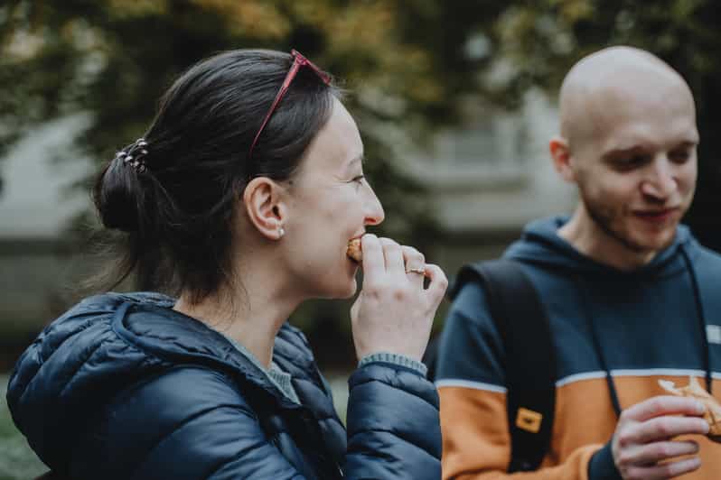 Cracovia: Recorrido a pie por la comida polaca con cena y degustación ...