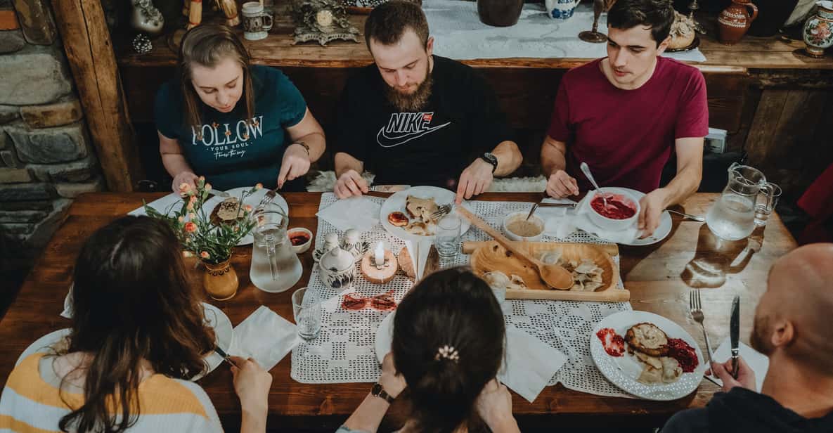 Krakau: Traditioneel Pools eten en drinken proeverij tour | GetYourGuide