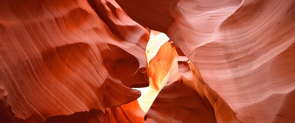 Page: Lower Antelope Canyon Ticket and Guided Hiking Tour | GetYourGuide
