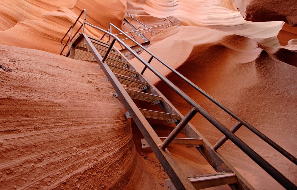 Page: Lower Antelope Canyon Ticket and Guided Hiking Tour | GetYourGuide