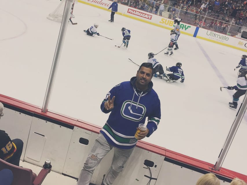 Vancouver: Vancouver Canucks Ice Hockey Game Ticket | GetYourGuide