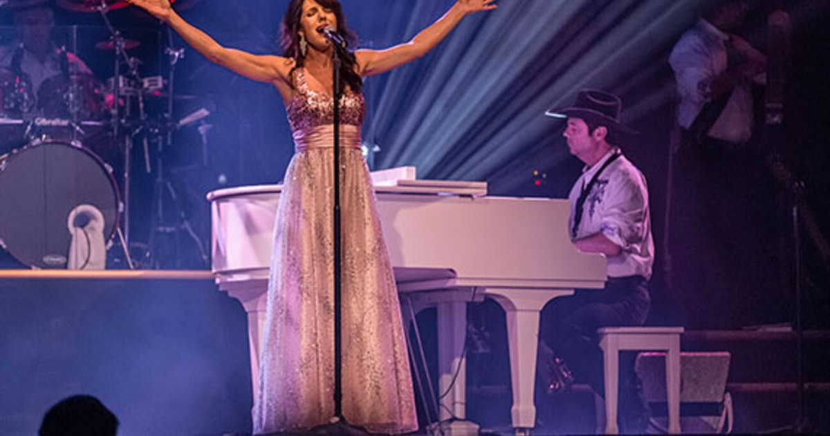 Branson: The Famous Baldknobbers show | GetYourGuide