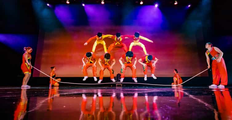 Branson: Grand Shanghai Circus- Amazing Acrobats of China | GetYourGuide