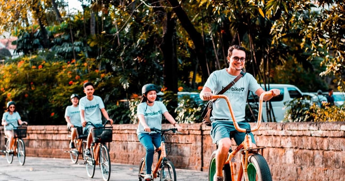 Manila: Guided Sunset Bamboo Bike Tour in Intramuros | GetYourGuide