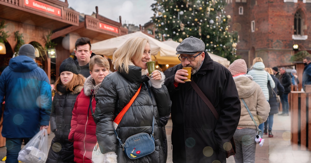 Krakow: Christmas Market and Delicacy Sampling Tour | GetYourGuide