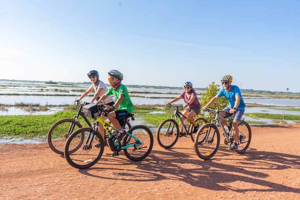 Kampong Phluk: Fahrradtour durch das schwimmende Dorf und Kreuzfahrt ... Kampong Phluk: Fahrradtour durch das schwimmende Dorf und Kreuzfahrt ...