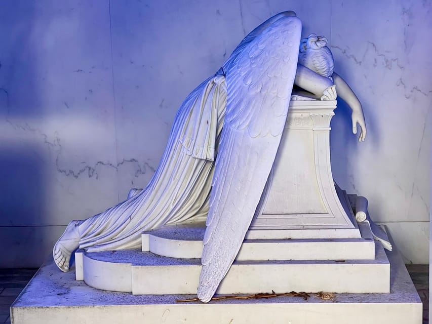 New Orleans: Metairie Cemetery Tour: Millionaire's Tombs of Metairie ...