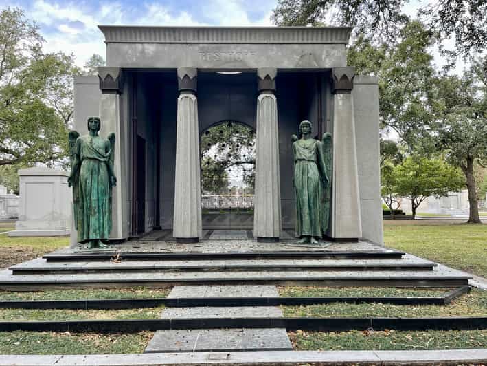 New Orleans: Millionaire’s Tombs of Metairie Cemetery Tour | GetYourGuide