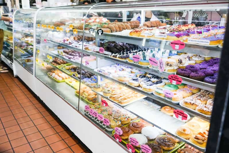 Santa Monica: Donut Shop Walking Tour with Tastings | GetYourGuide