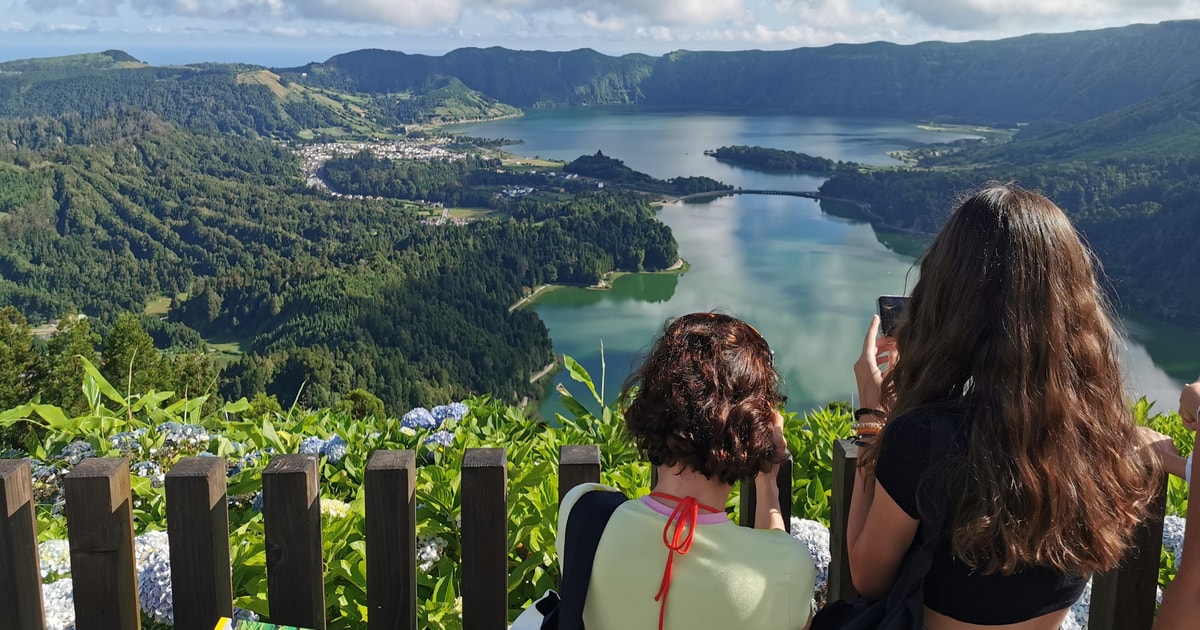 Isla de São Miguel: excursión guiada de 2 días por la isla con un ...