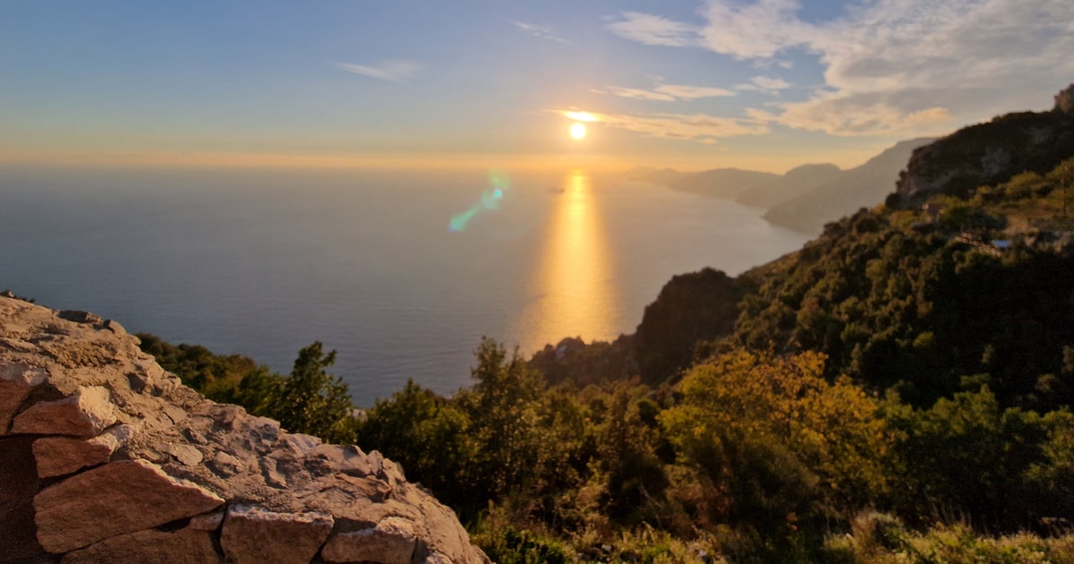 Gods' Path Sunset Hike med Enzo - Amalfikysten | GetYourGuide