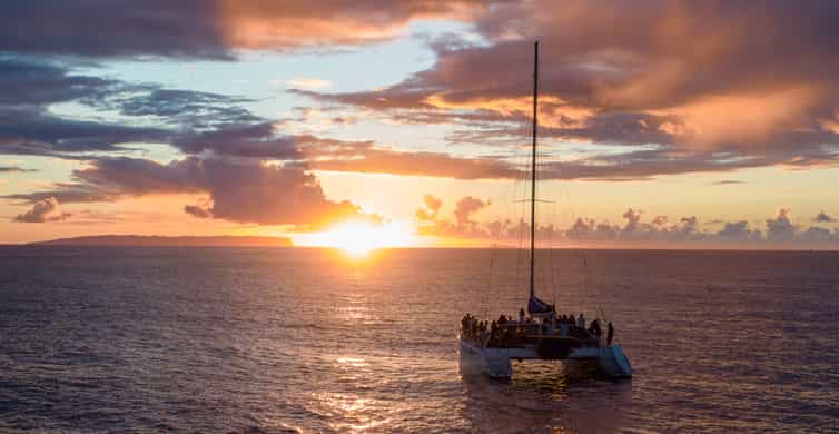 Kauai: Napali Coast Sunset Sail with Dinner | GetYourGuide