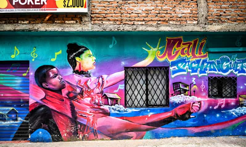 Cali: Recorrido en coche por los 11 barrios de la Comuna 20 | GetYourGuide