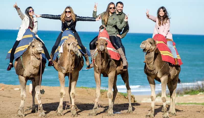 Tarifa: dagtrip naar Tanger per veerboot met lunch en Marokkaanse thee ...
