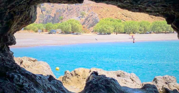 Kréta: Jižní terénní výlet na pláž Trypiti s obědem a vínem | GetYourGuide