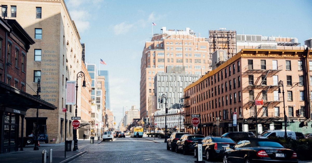 New York: Private Tour Of The Chelsea Neighborhood | GetYourGuide