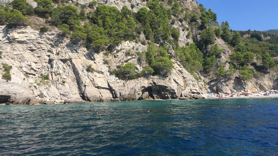 Från Sorrento: Heldags båttur på Amalfikusten med aperitif | GetYourGuide