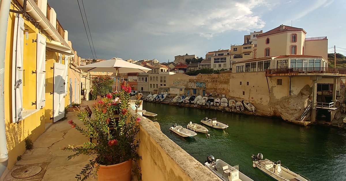 Marseille: Magnificent neighborhoods Guided Walking Tour | GetYourGuide