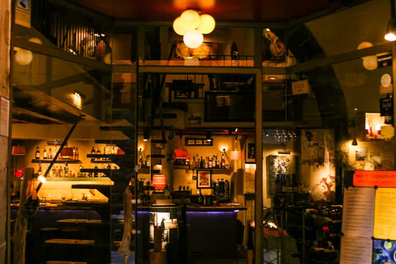 Barcelona: El Born/Gothic Quarter Wine and Tapas Bar Tour | GetYourGuide