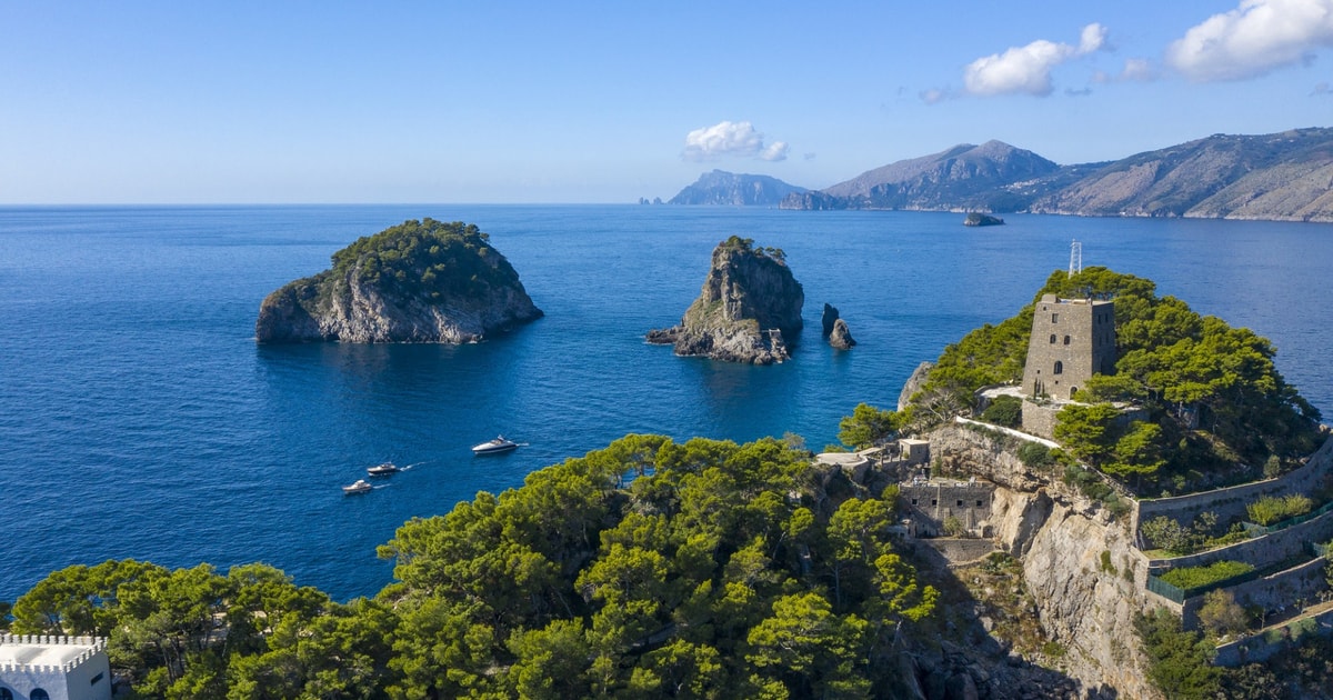 Ab Sorrento: Positano & Amalfi Private Kreuzfahrt | GetYourGuide