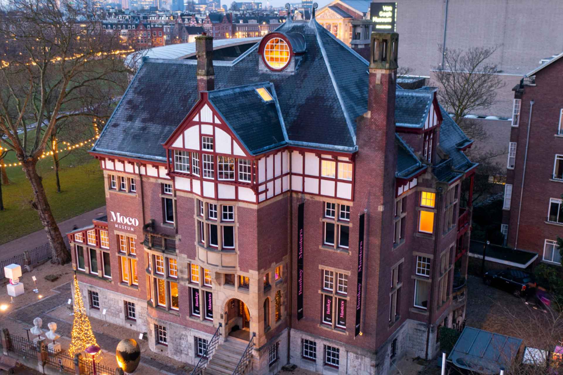 Amsterdam: Moco Museum & Nightclubs Admission Combo w/ Taxi | Guide to Europe