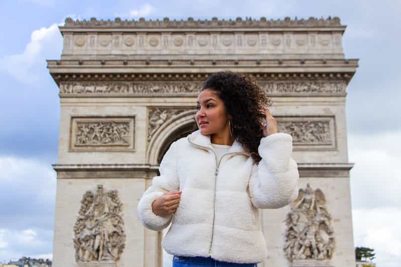 Paris: Professional Photoshoot at the Arc de Triomphe | GetYourGuide