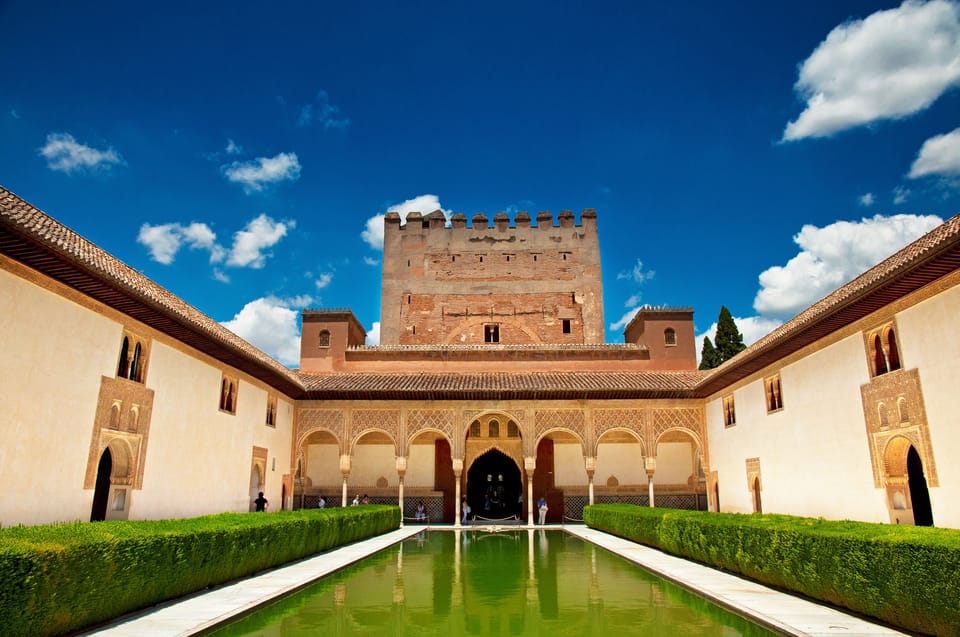 Granada: Alhambra Skip the line Regular Tour | GetYourGuide