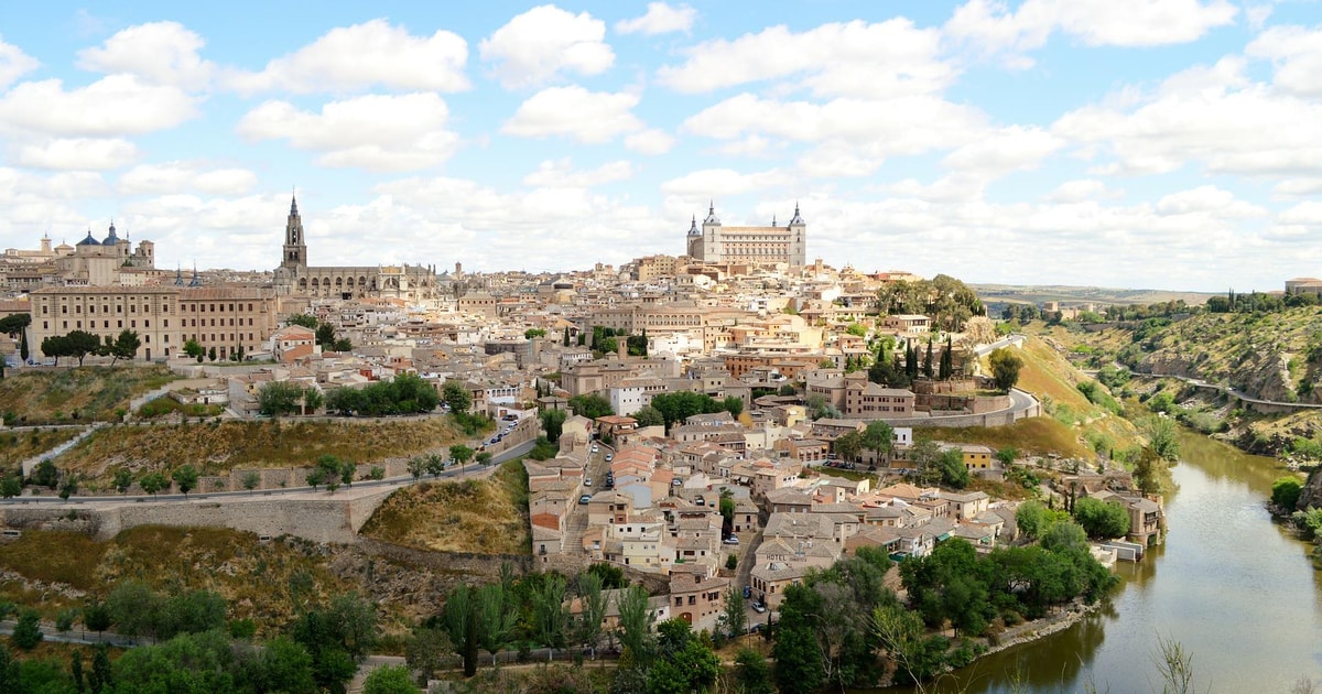 Van Madrid: privé hoogtepunten van Toledo begeleide dagtrip | GetYourGuide