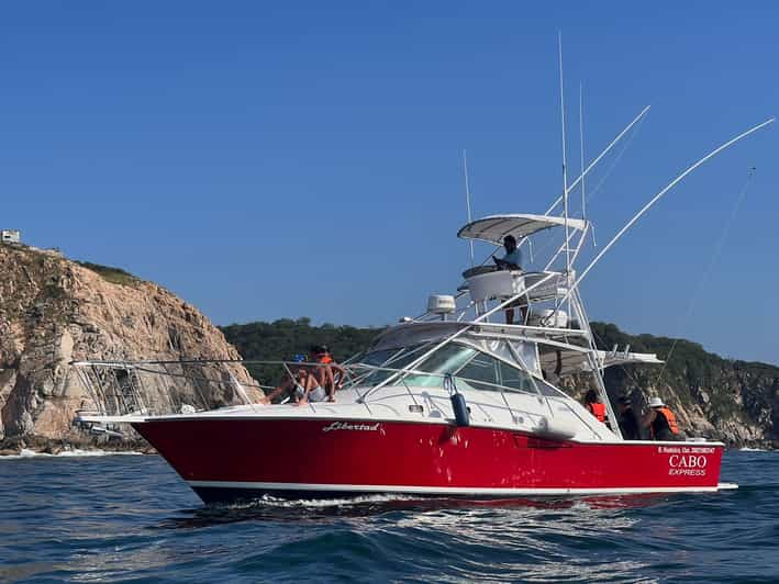 La Crucecita: Crucero privado en yate por Huatulco con bebidas ...