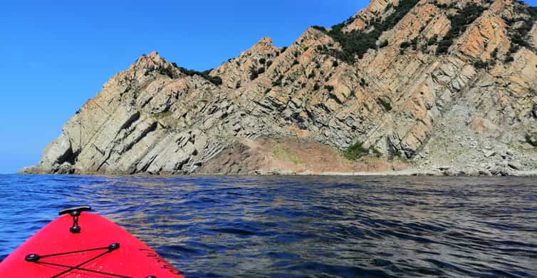 Monterosso al Mare: Kayak and Snorkel Tour to Punta Mesco | GetYourGuide