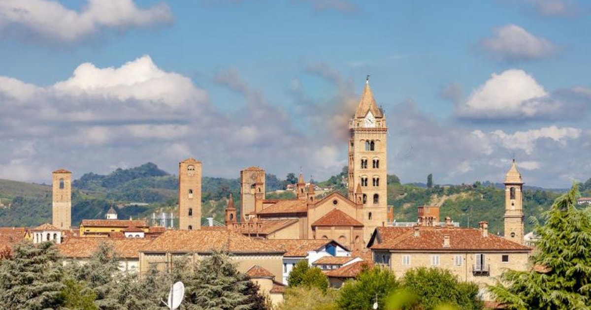 Alba: E-Bike Tour with wine tastin in cellar | GetYourGuide