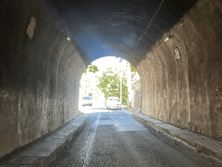 Owia Salt Pond and Black Point Tunnel Tour | GetYourGuide