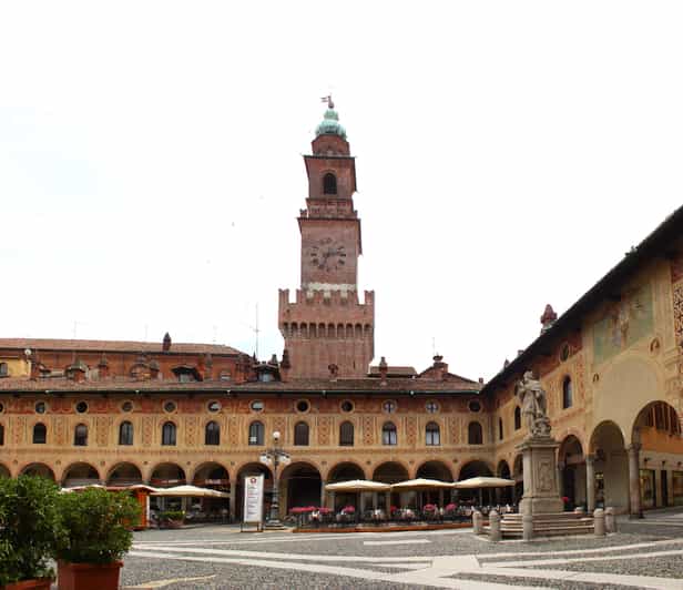 Guided tour - Visconteo - Sforzesco castle in Vigevano | GetYourGuide