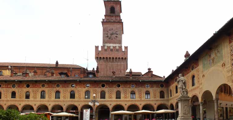 Guided tour - Visconteo - Sforzesco castle in Vigevano | GetYourGuide
