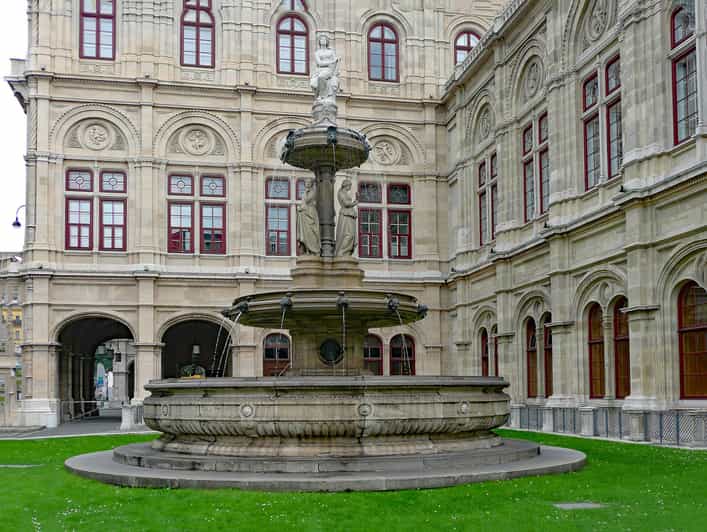 Vienna’s Art and Culture revealed by a Local | GetYourGuide
