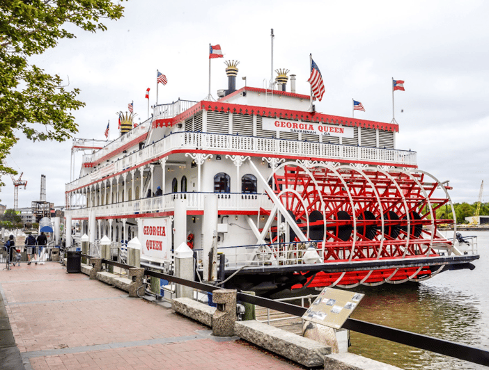 Savannah: Small Group Tour w/Cruise & Bonaventure Cemetery | GetYourGuide