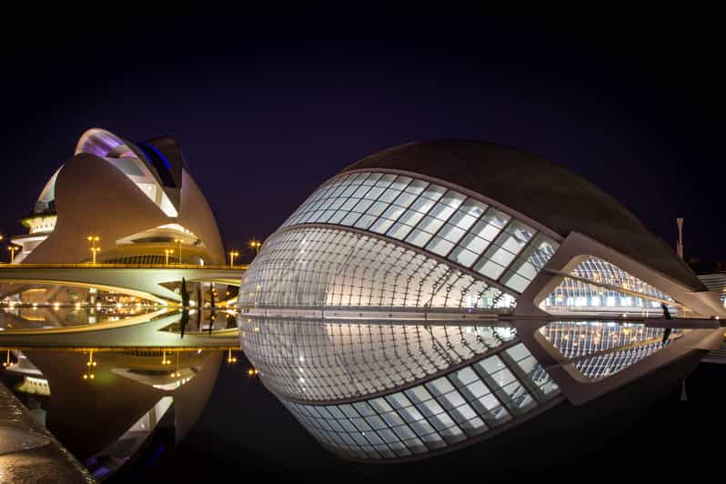 Interactive Tour - “Ghosts and Legends Of Valencia" | GetYourGuide