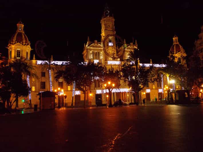 Interactive Tour - “Ghosts and Legends Of Valencia" | GetYourGuide
