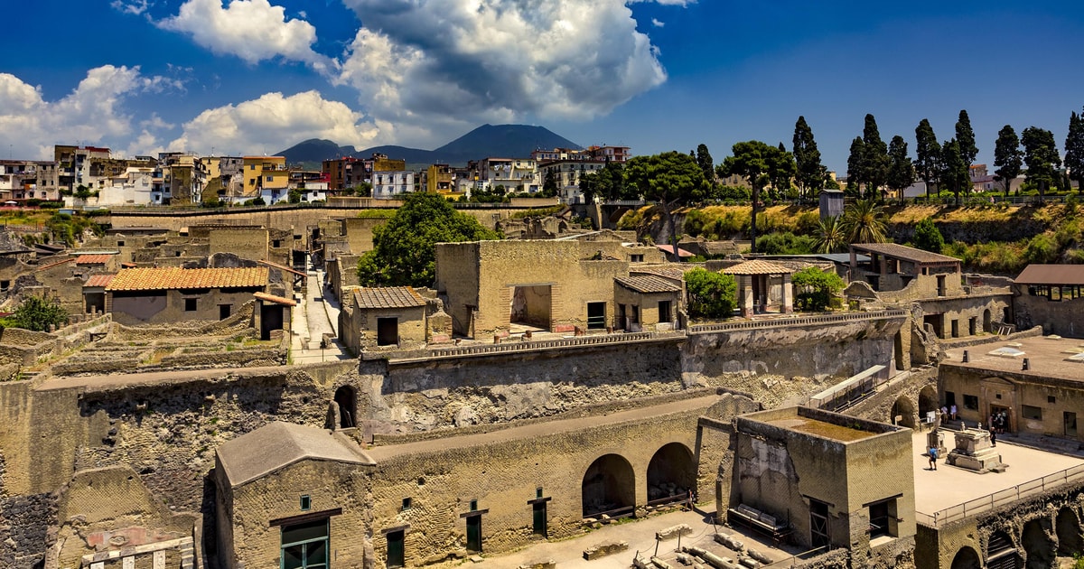 Sorrento: Transfer to Naples with Herculaneum Guided Tour | GetYourGuide