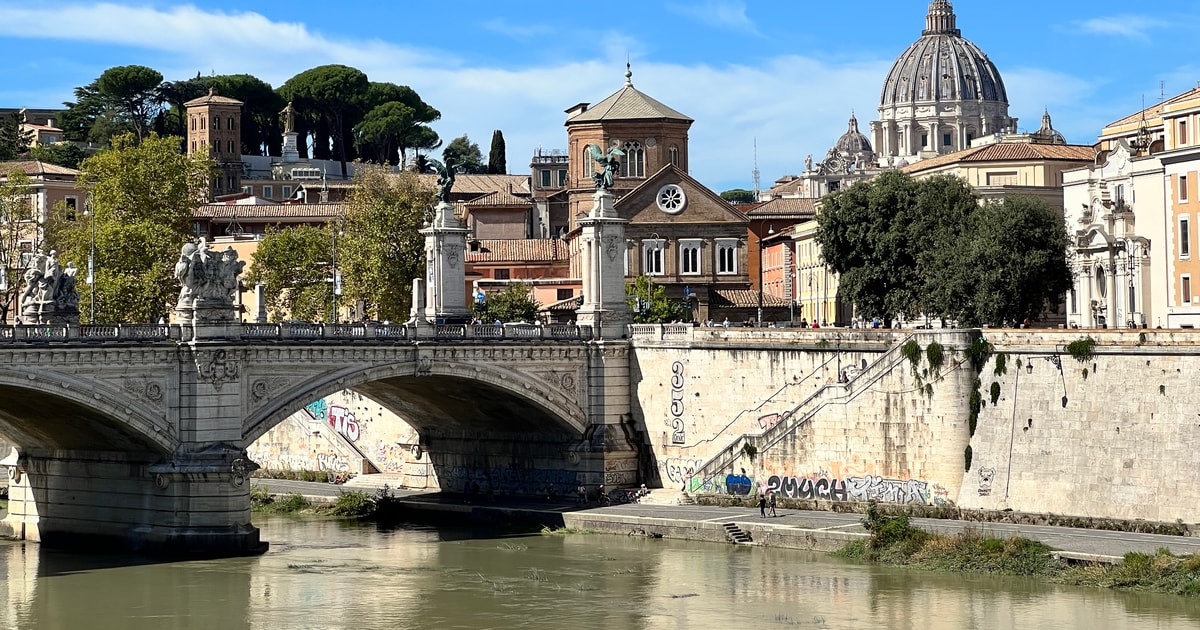 Rome: Walking tour city center with brazilian tour leader | GetYourGuide