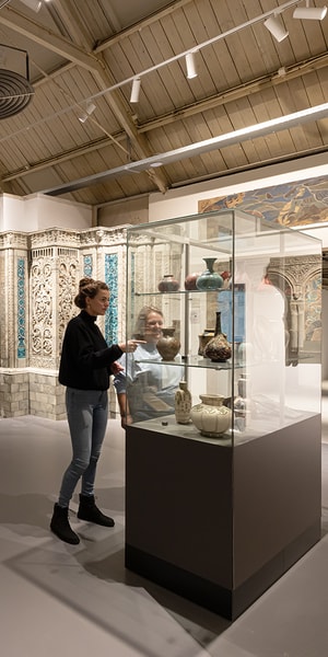 Royal Delft: Delftblue Factory and Museum | GetYourGuide