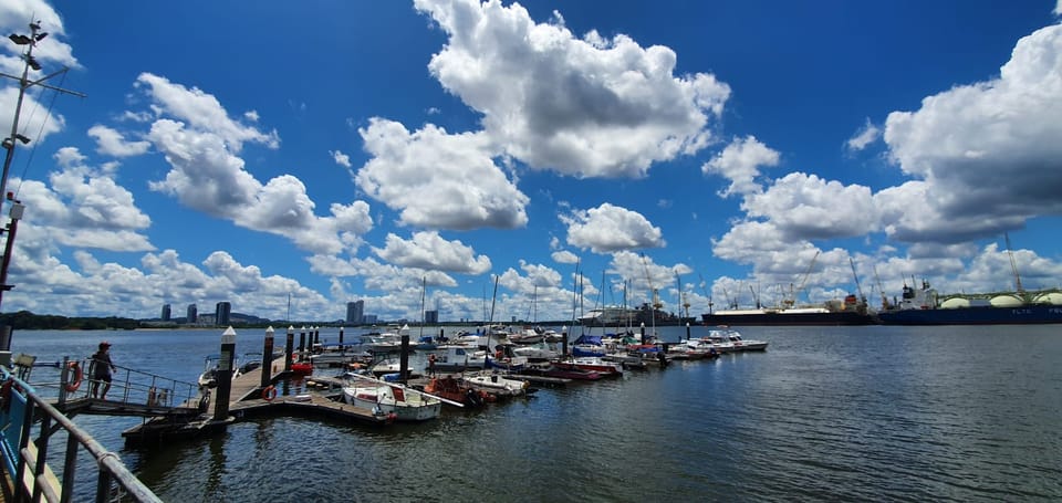 Singapore: Guided Boat Tour and Kelong Fish Farm Visit | GetYourGuide