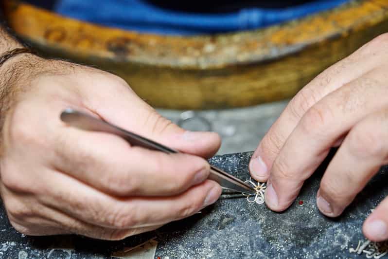 Dorgali: Sardinian Filigree Workshop | GetYourGuide