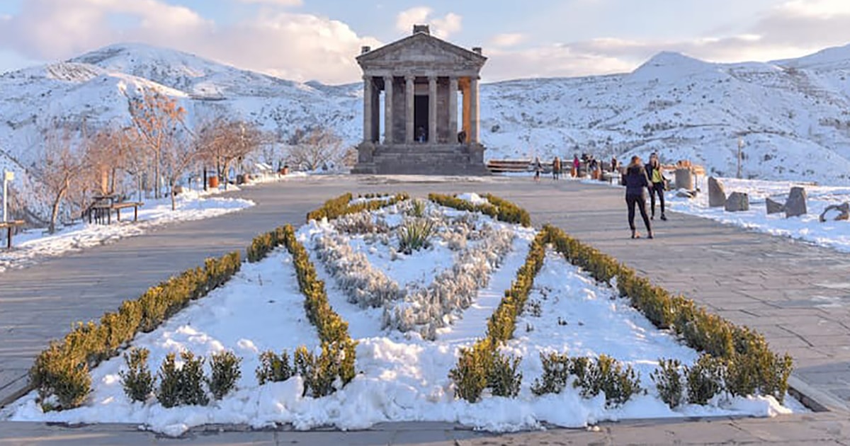 De Yerevan: Templo Garni, Tsaghkadzor e nascentes Termal | GetYourGuide