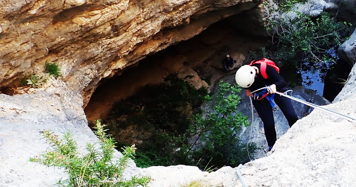 Barranc del Sord: tour con esperienza di torrentismo da Alicante ...