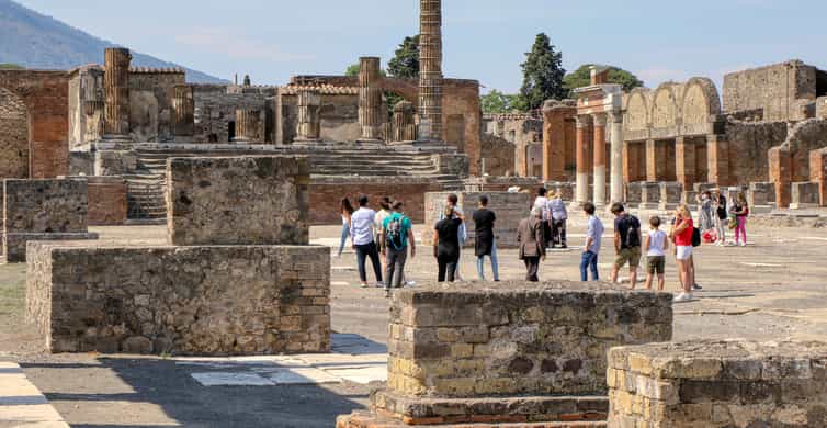 Sorrento: Boat Tour to Pompeii & Vesuvius with Lunch & Wine | GetYourGuide