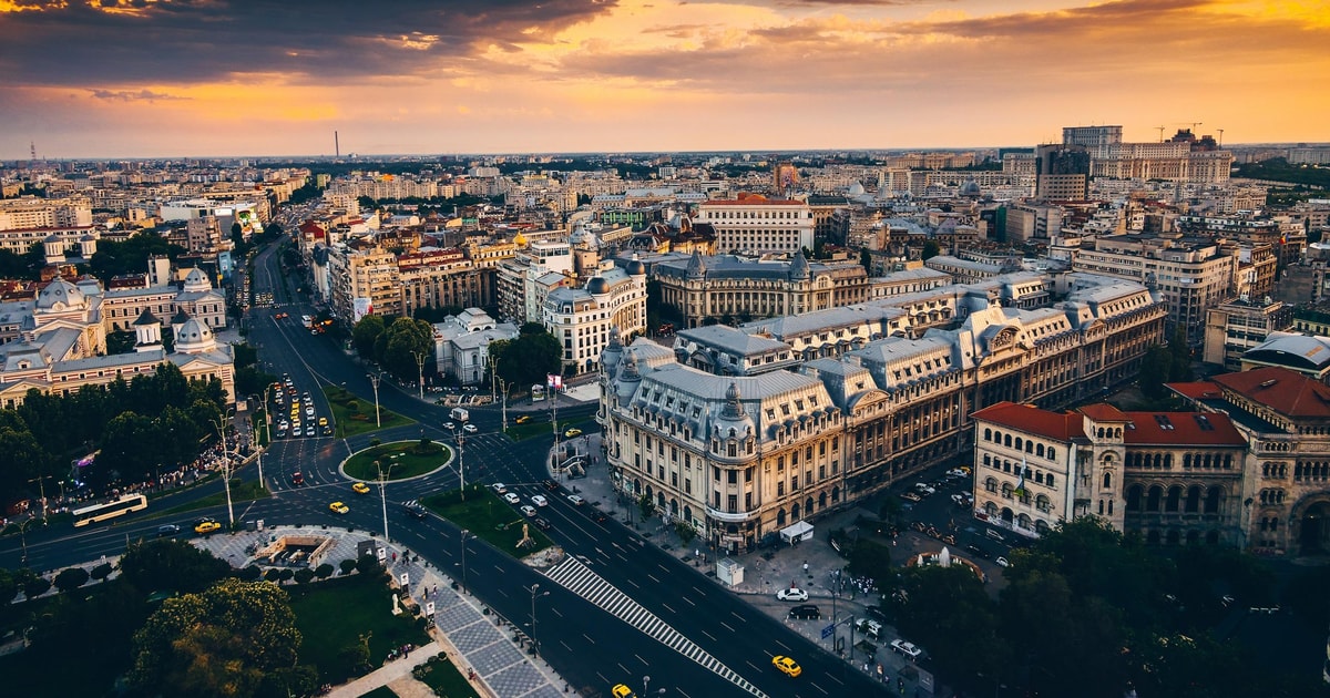 Visite guidée panoramique de Bucarest | GetYourGuide