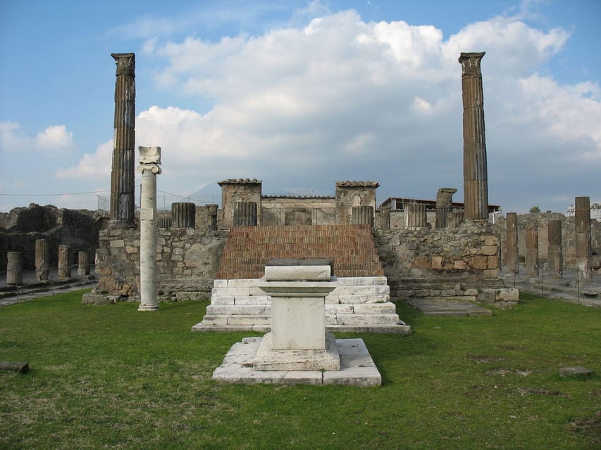 Pompeii: Park Tour with Archeologist | GetYourGuide